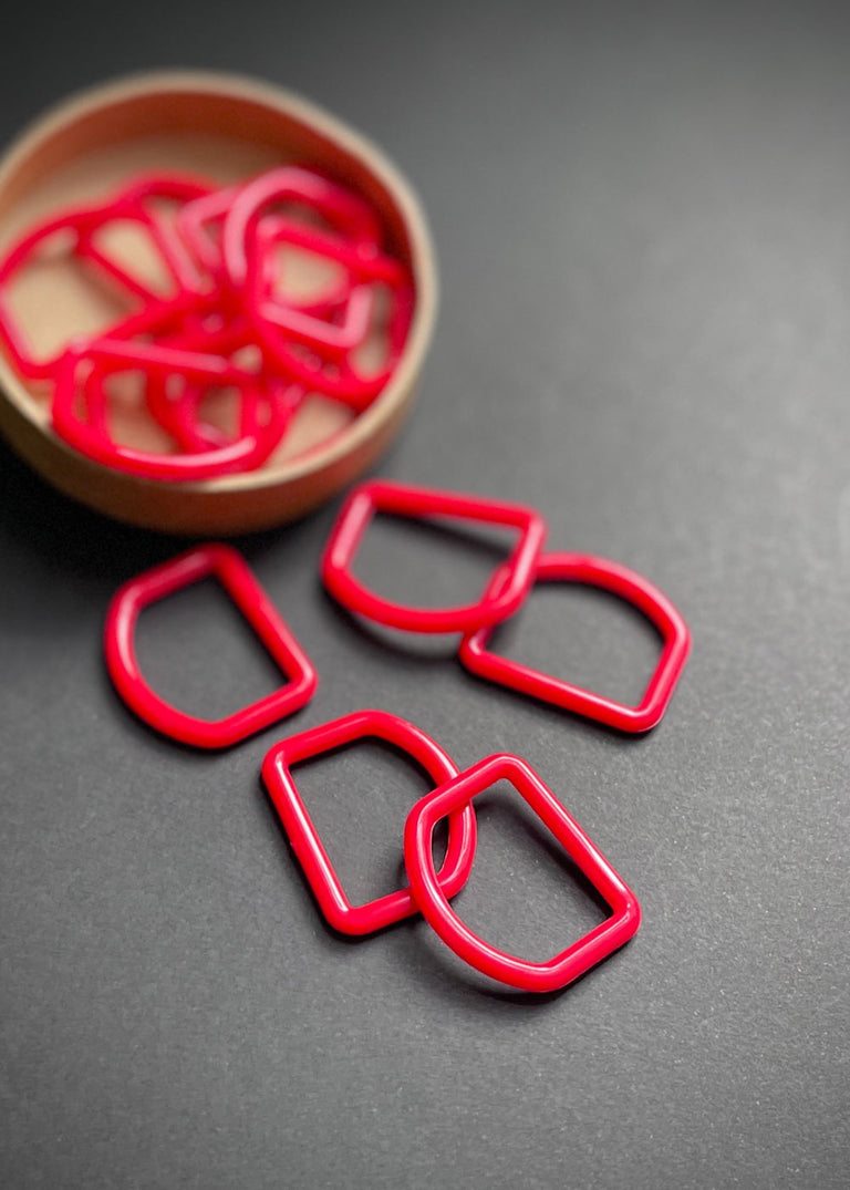 Red Nylon D Rings, 25mm – Miss Maude