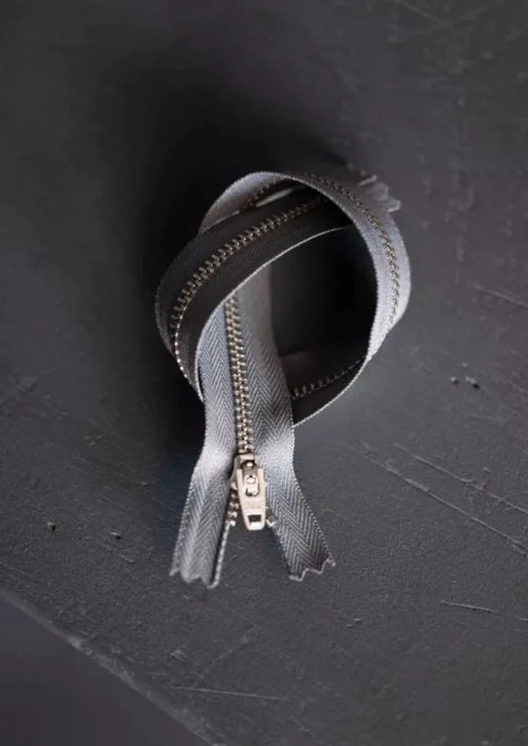 *YKK metal zips Grey – Miss Maude