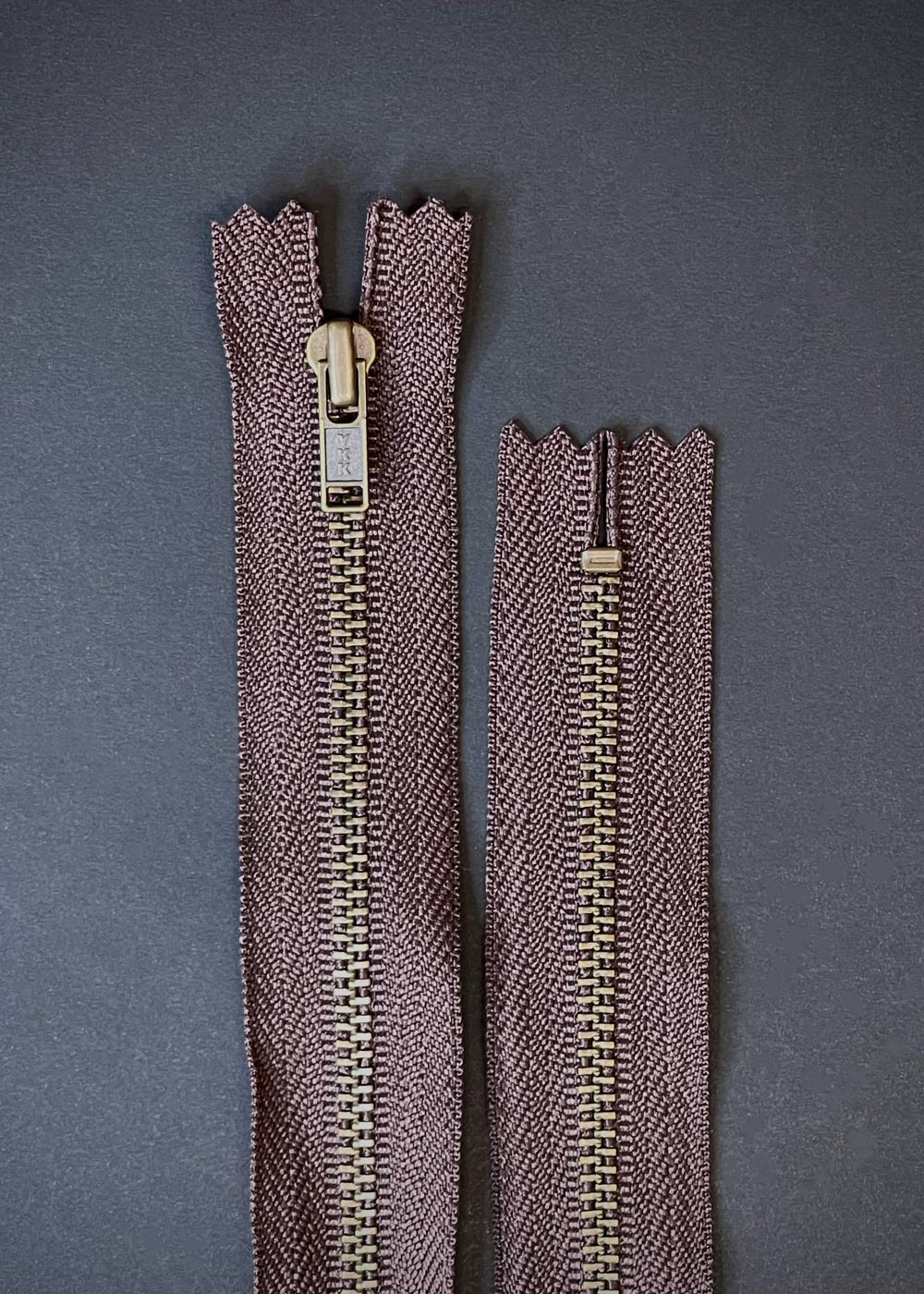 YKK Metal, Antiqued Brass, Closed End Zip - Dark Brown. 20cm – Miss Maude