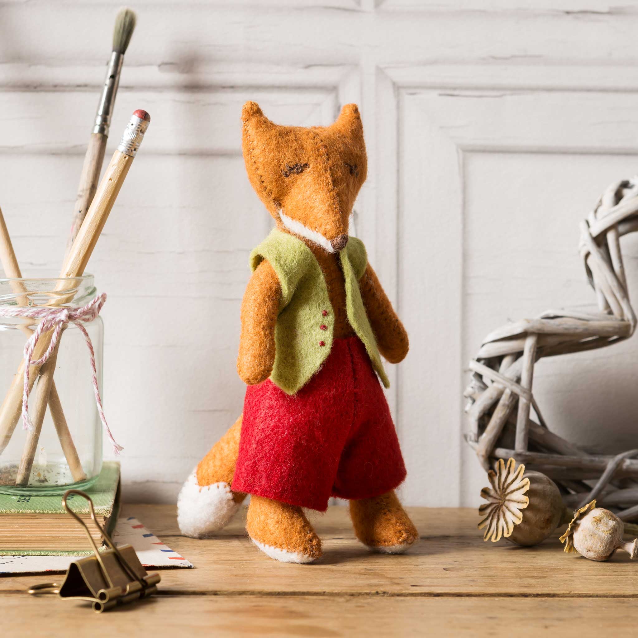 Fergus Fox - Felt Hand Stitching Kit, Corinne Lapierre – Miss Maude
