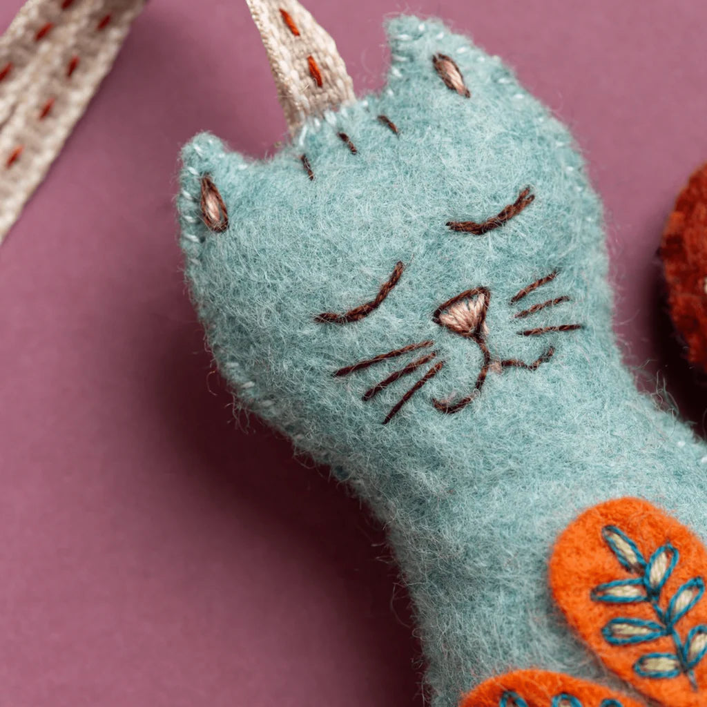 Folk Cat - Felt Hand Stitching Kit, Corinne Lapierre – Miss Maude