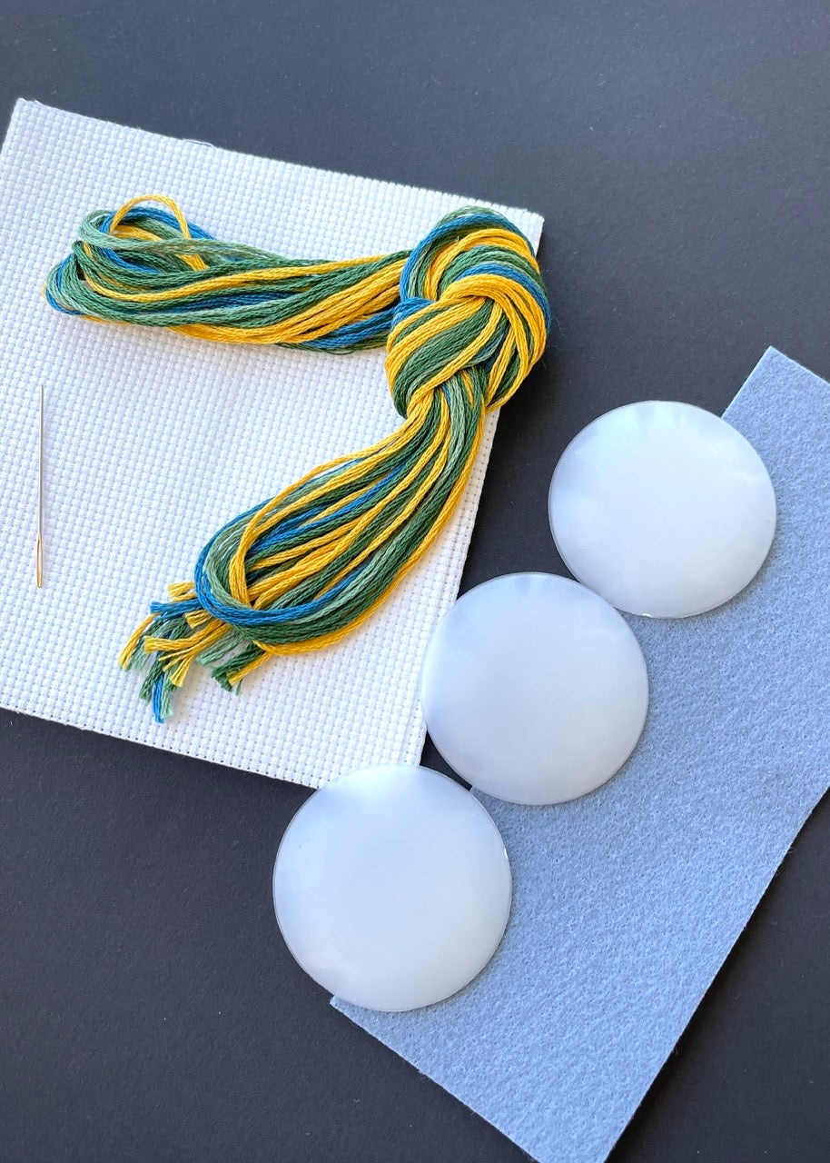 Zizashi Japanese Embroidery Kit - Natural Buttons – Miss Maude