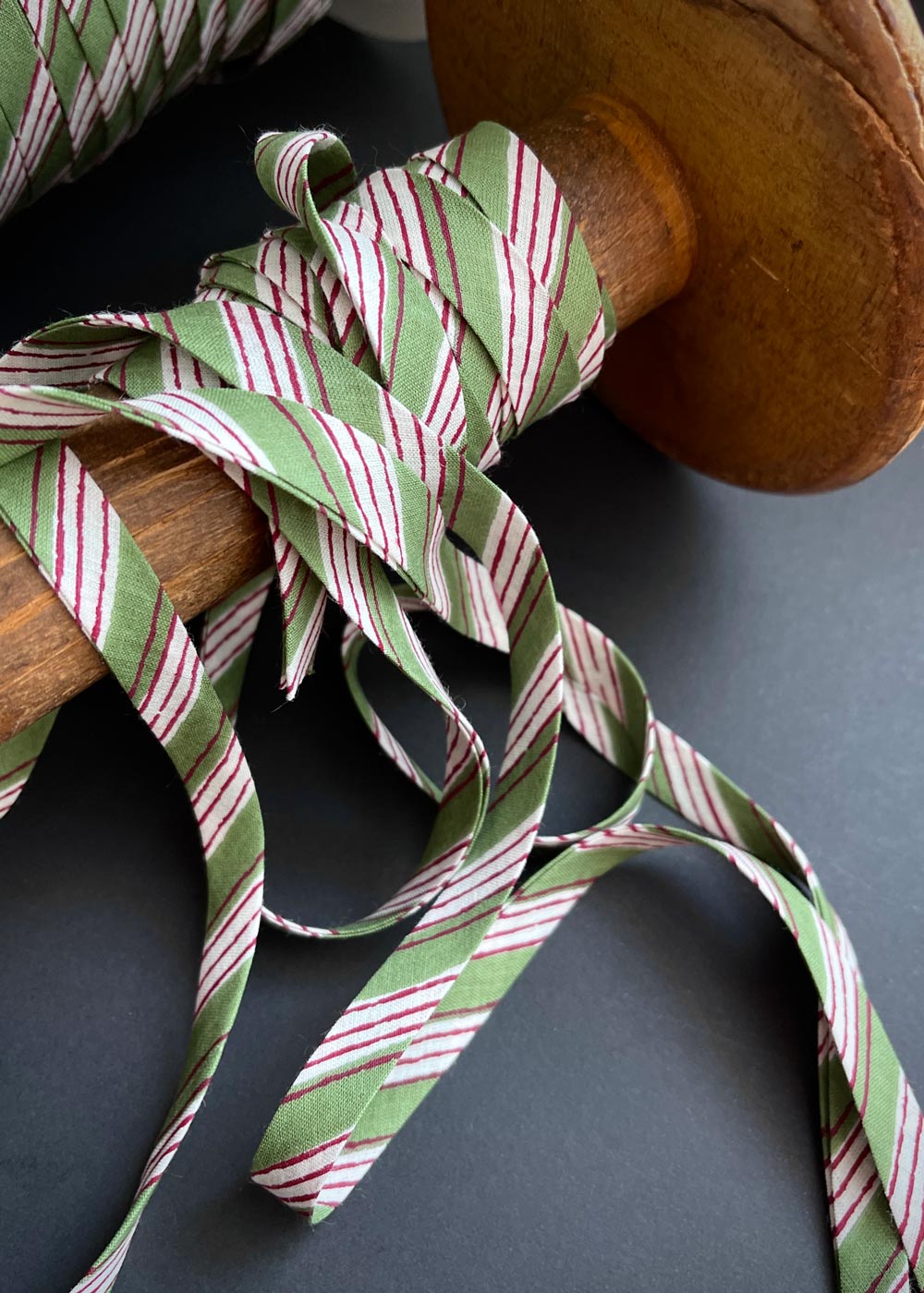 DOUBLE FOLD BIAS BINDING, Candy Stripe Peppermint – Miss Maude