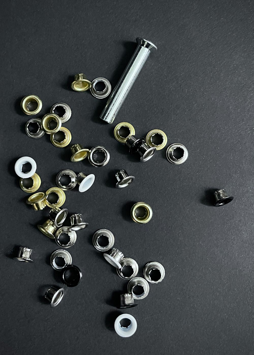 Metal Eyelets - Assorted Colours incl Tool – Miss Maude