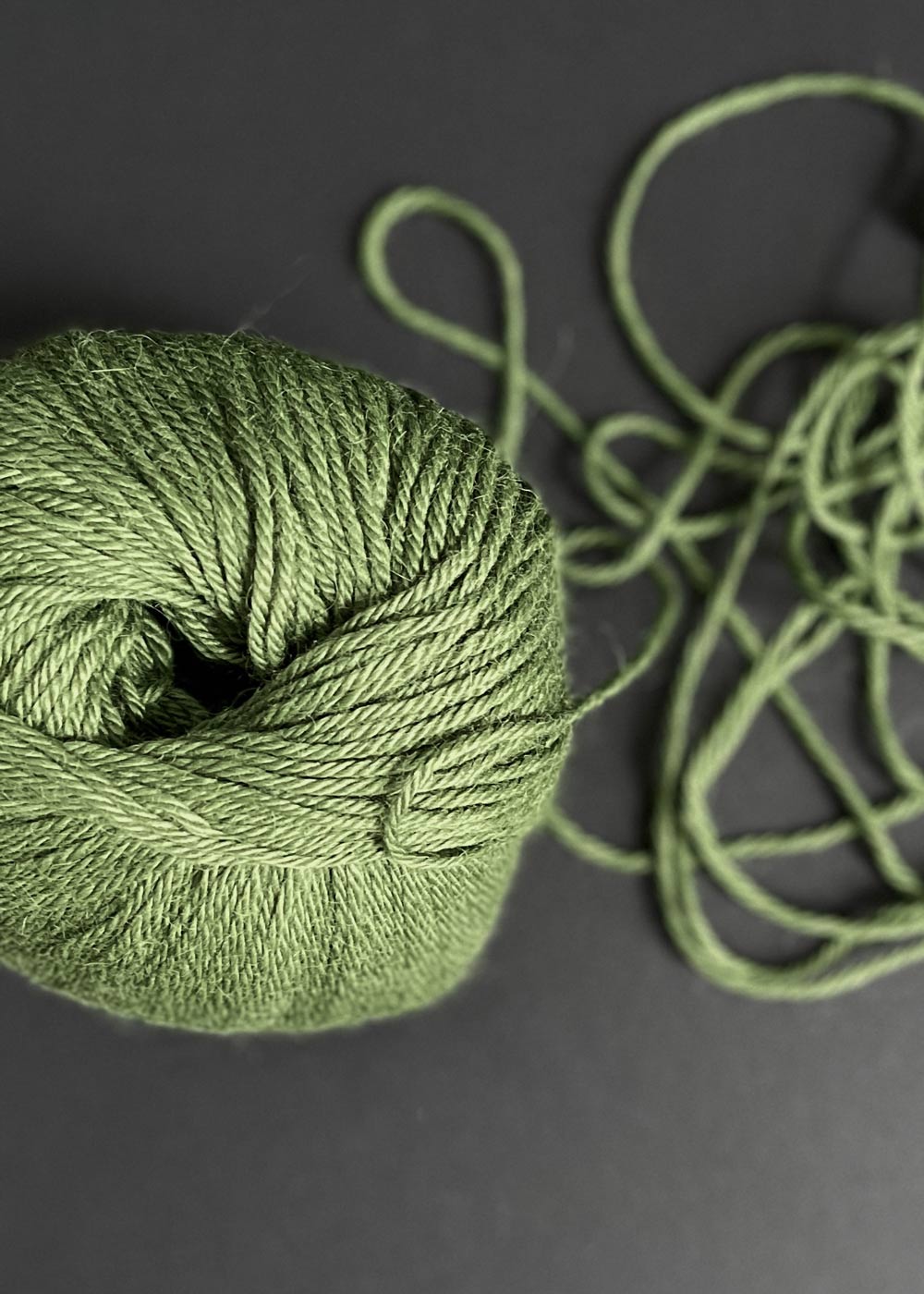 Chaska. Muhu Baby Alpaca 8ply Grass Green (765) – Miss Maude