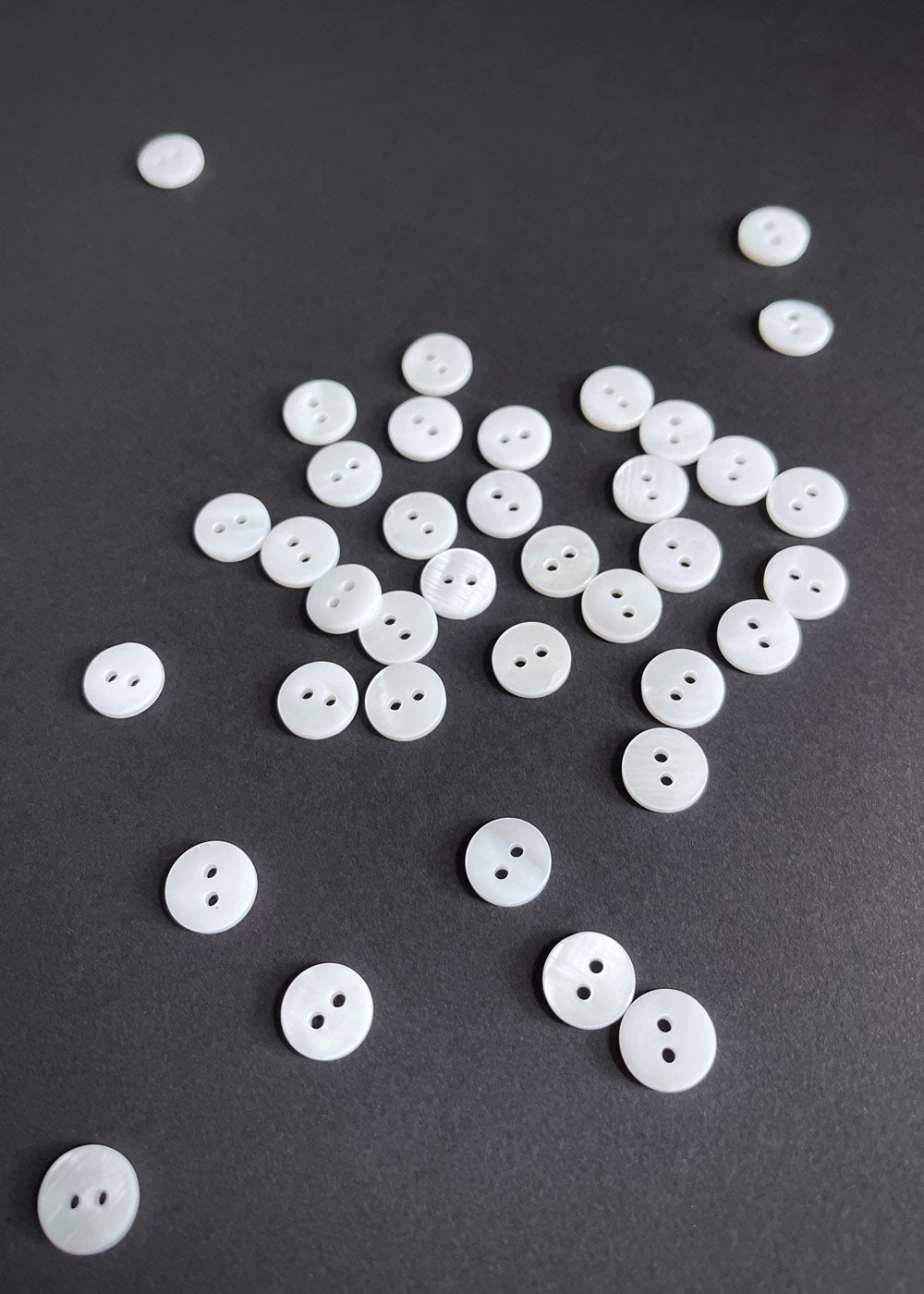 White Shell Buttons, 10mm – Miss Maude