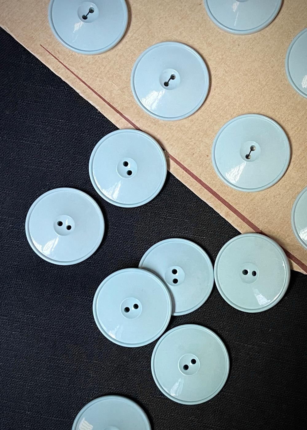 Vintage Buttons. Pale Duck Egg Disc 28mm – Miss Maude