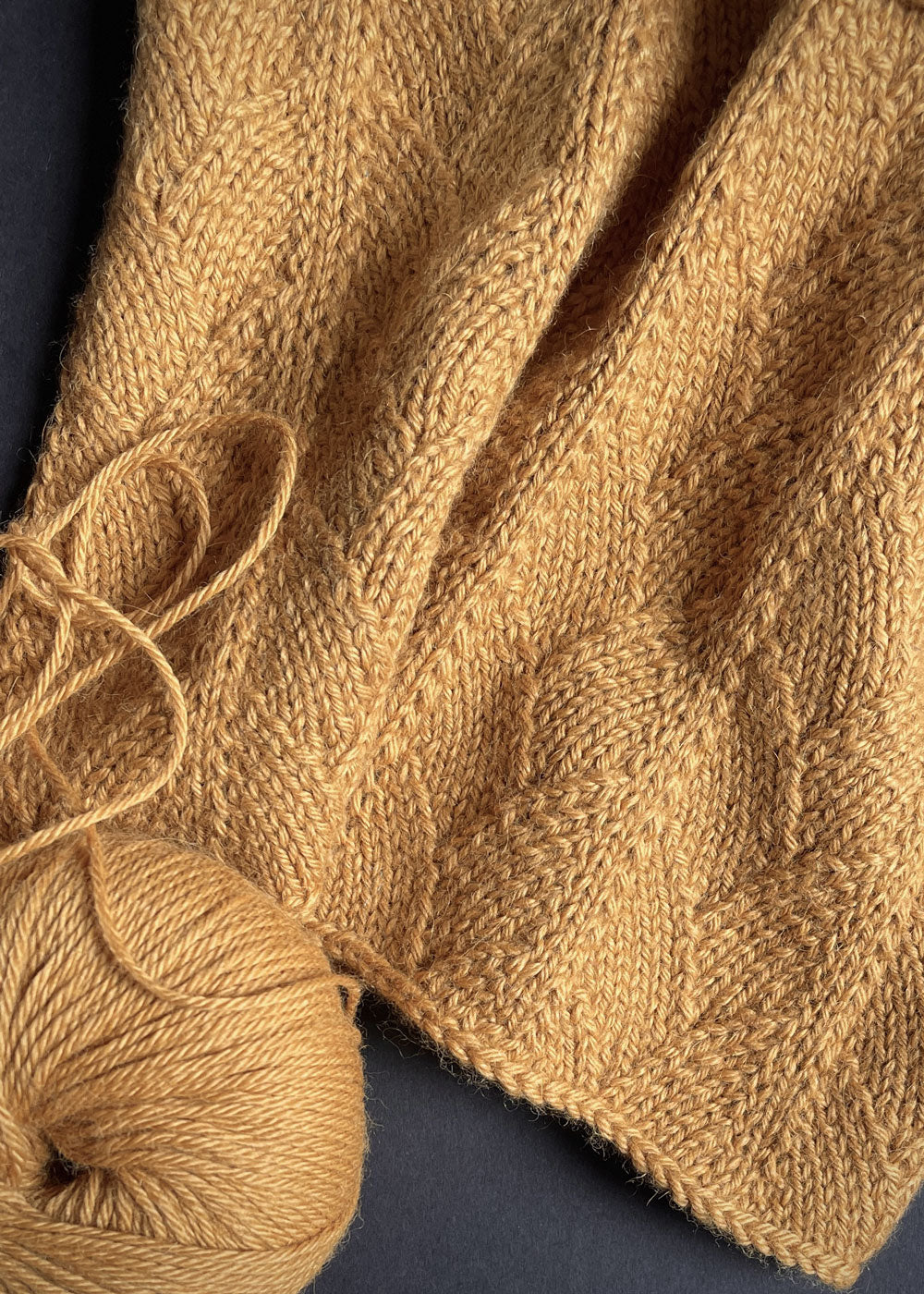 Chaska. Muhu Baby Alpaca 8ply Grape (759) – Miss Maude