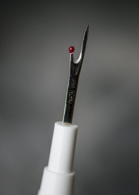 *Seam Ripper sewing tool – Miss Maude