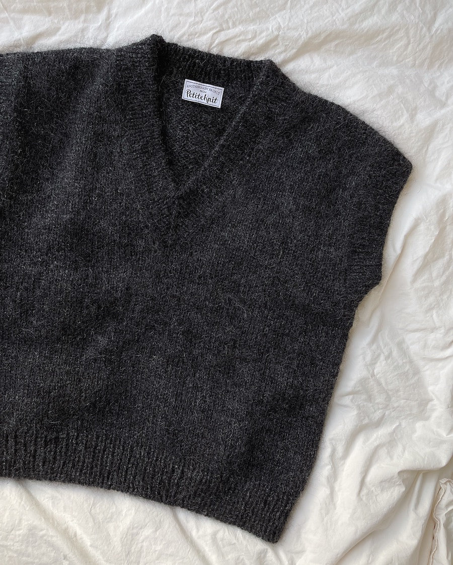 Weekend Slipover V-Neck. Petite Knit. Knitting Pattern – Miss Maude
